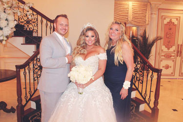 Ashley Alexis Smith Marries Travis Yohe – Chelsea Record